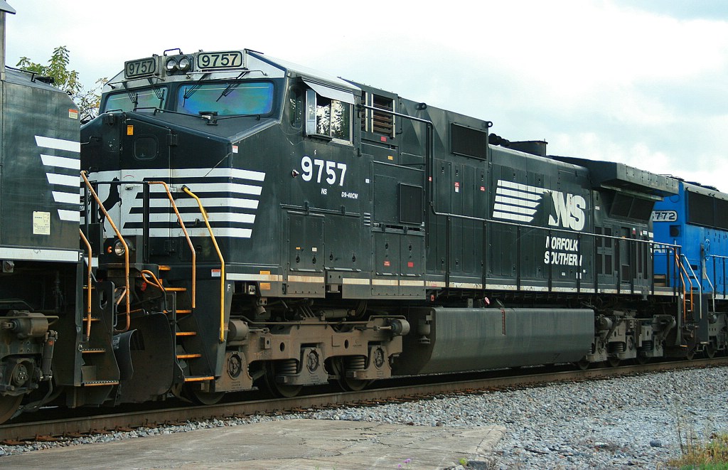 NS 9757